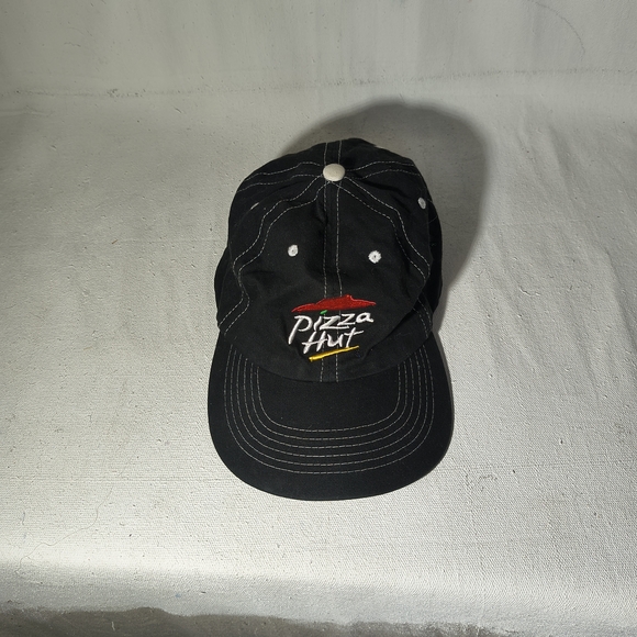 Pizza Hut | Accessories | Mens Adjustable Pizza Hut Black Cap With ...